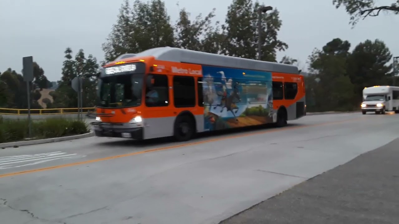 LACMTA 2016 New Flyer XN40 #4146 - YouTube