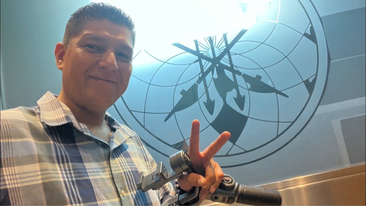 Bill Grisolia Band LIVE & Casino fun 🎰🎷🎤 - YouTube