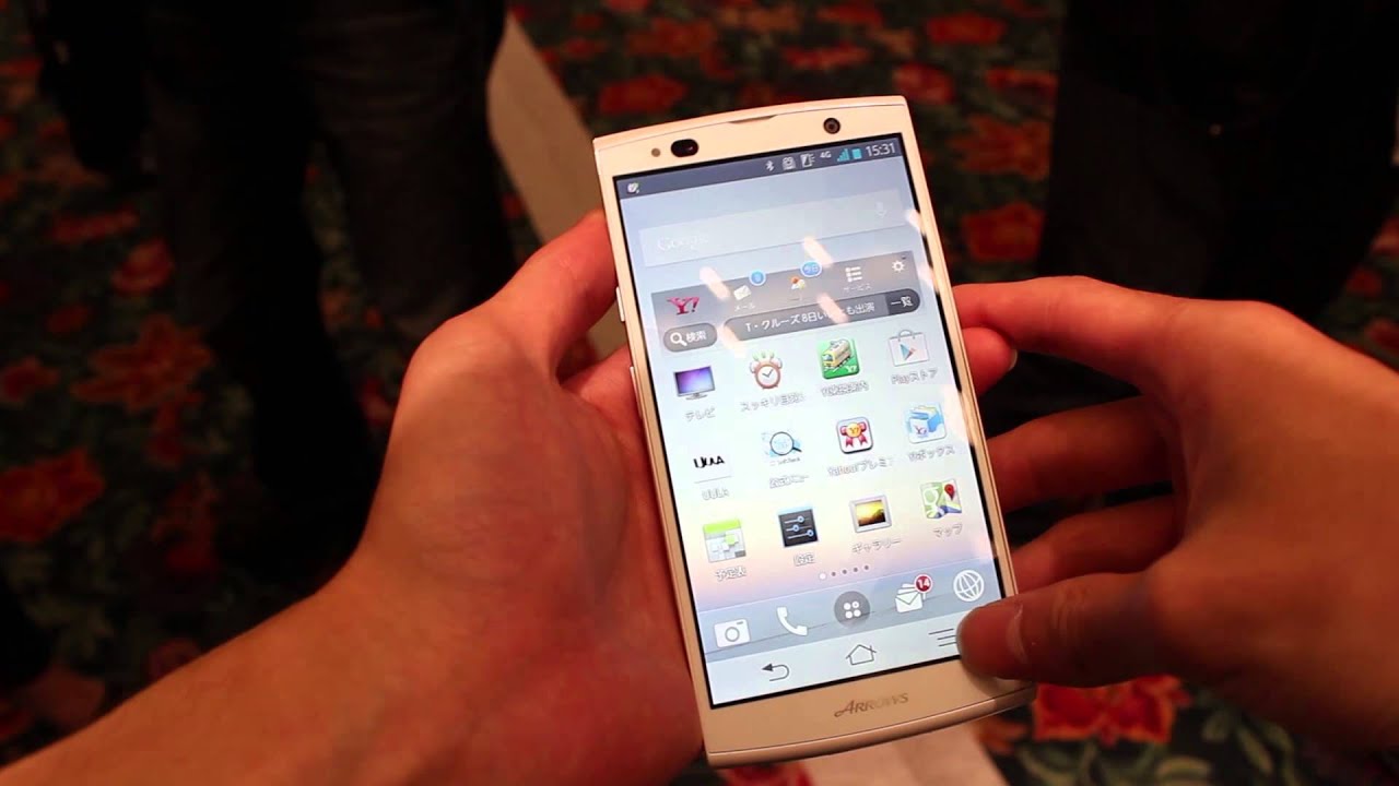 【SoftBank夏モデル】FUJITSU ARROWS A 202F Hands on!! - YouTube
