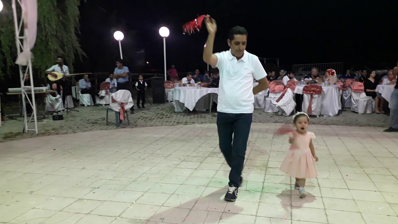 Kırıkhan halayı oynayan Bayram BOZKURT - YouTube