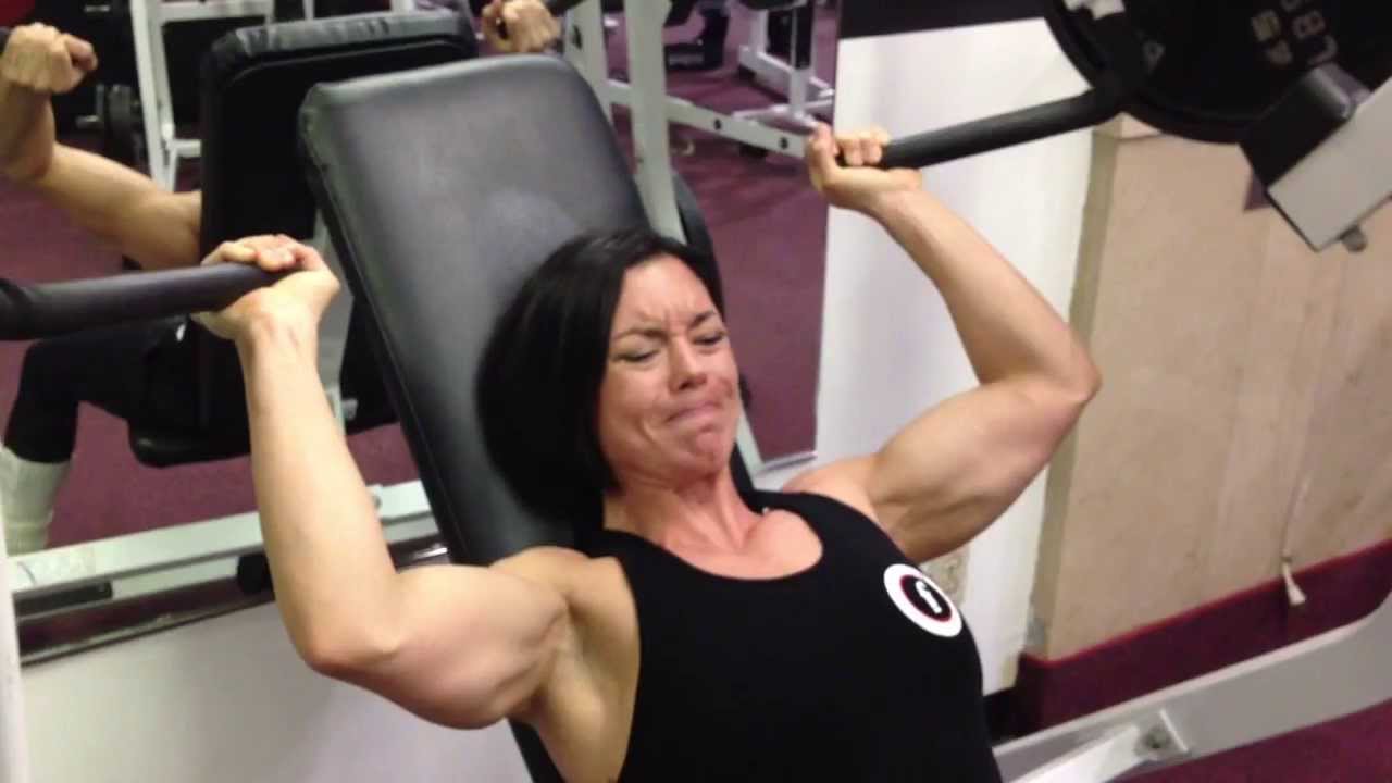 INTENSE Shoulders with IFBB FITNESS PRO Jodi Boam - Day before the ...