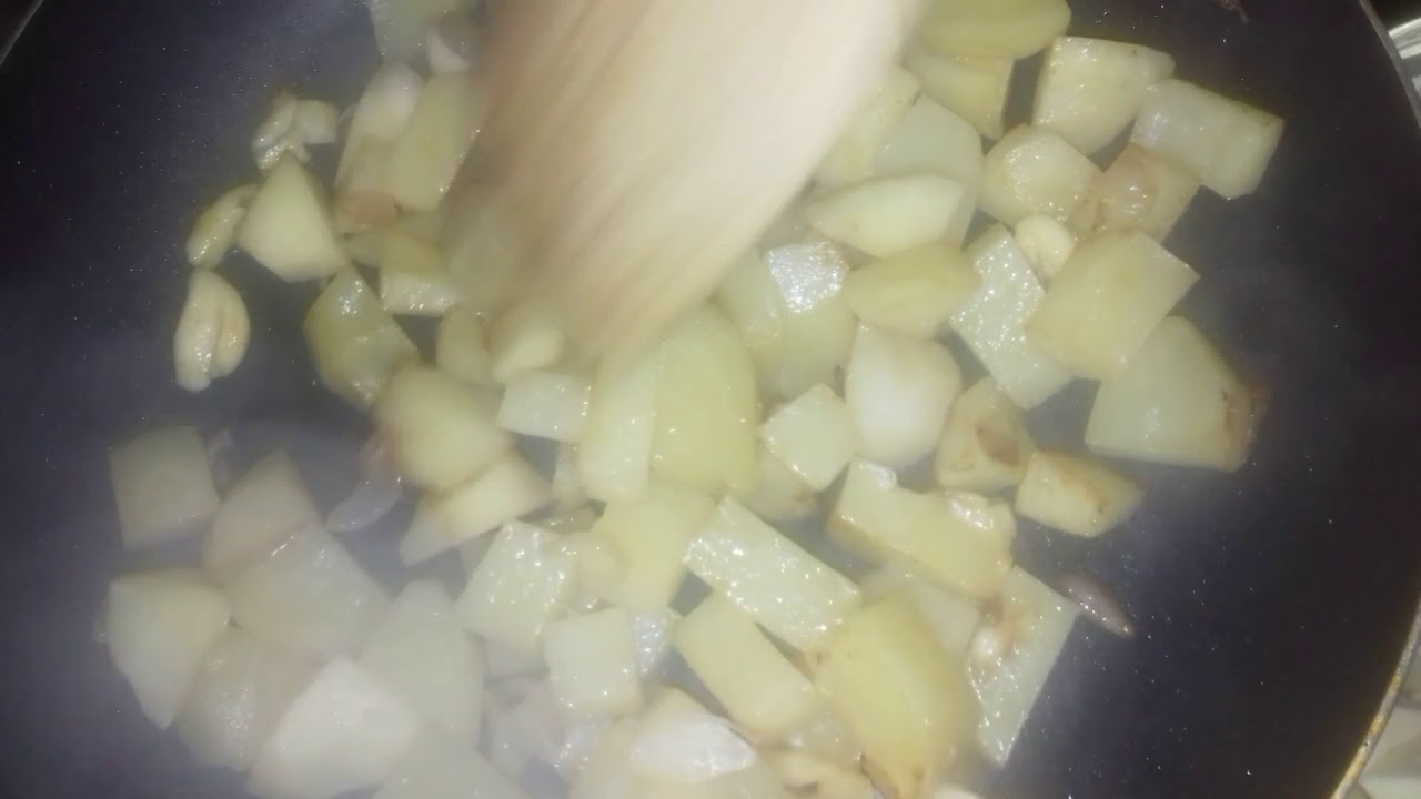 KARNE LAGYAN NG MARAMING PATATAS AT GABI SA SARAP AY WAGING WAGI! - YouTube