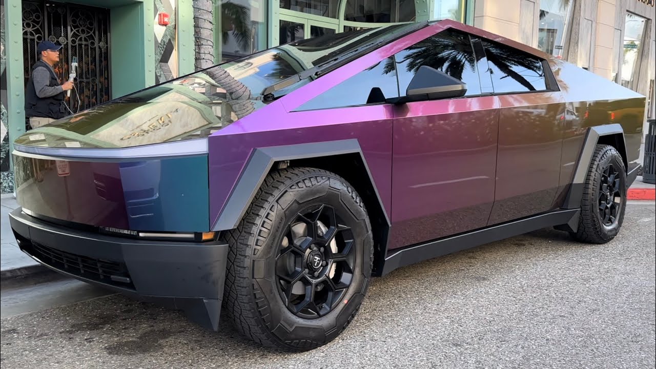 Car spotting in Beverly Hills 2024! Unique chameleon Cybertruck,Custom ...