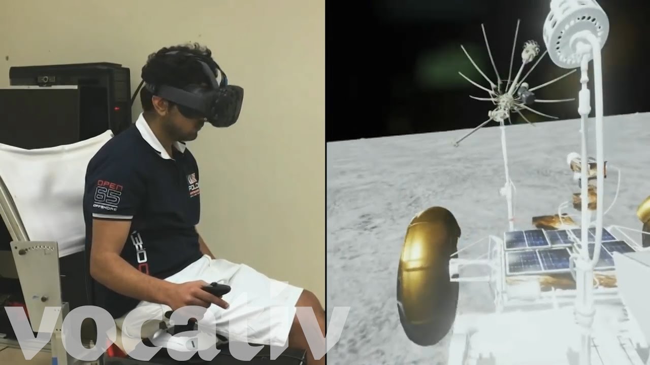 NASA Is Now Training Astronauts In VR - YouTube