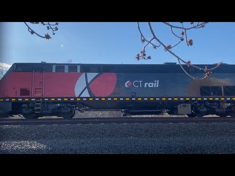 CT rail passes through North haven Ct - YouTube