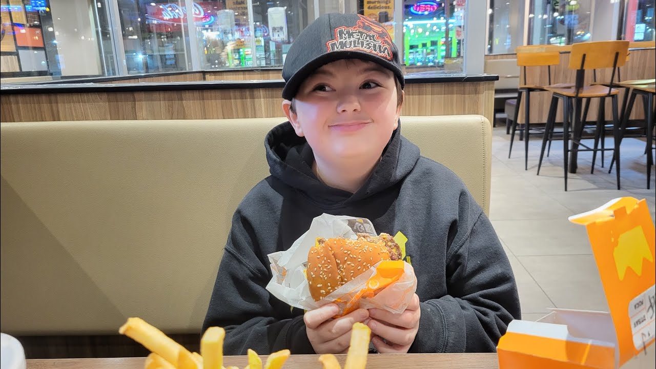 Tuesday February 11. ....Chickens Tonight with lil Dirt... - YouTube