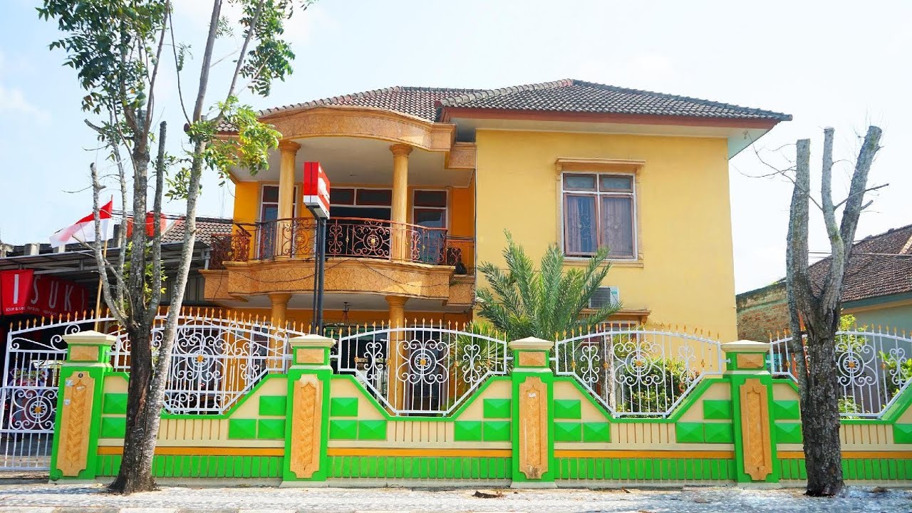 OYO 923 Penginapan Balai Sultan Syariah, Bangka, Indonesia | Travel With Vedika - YouTube