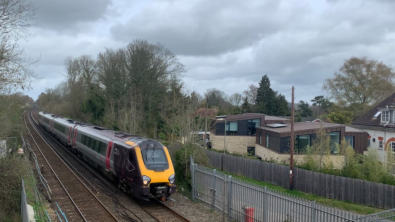 Class 220 Voyager | 220001 | Cross Country - YouTube