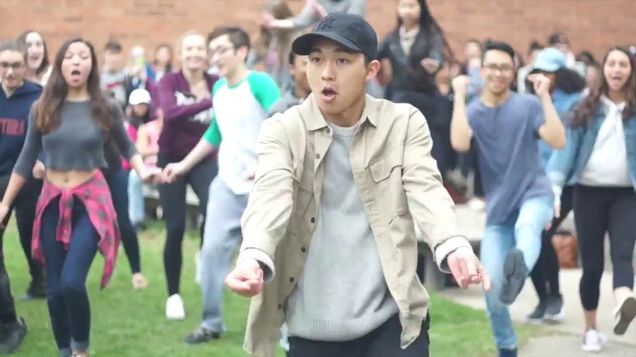 Reid It and Weep Exclusive: TARAN KIM'S PROMPOSAL - YouTube