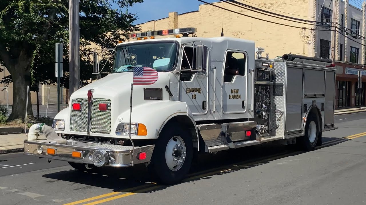 New Haven CT Fire Department Engine 16 Responding - YouTube