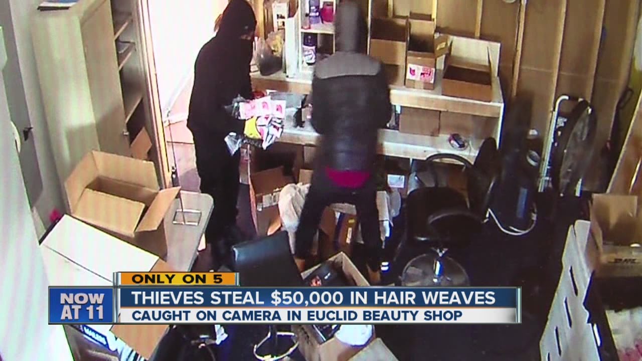 VIDEO: Thieves steal $50K worth of hair weaves - YouTube