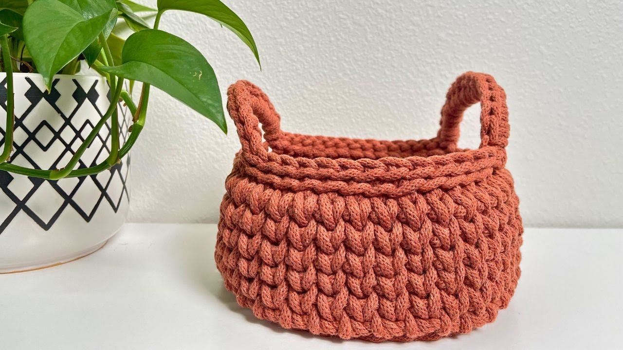 Crochet Basket with Handles | Crochet for Beginners - YouTube