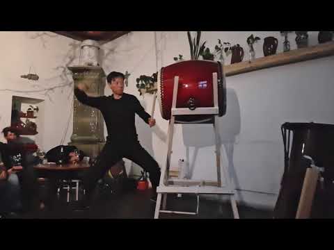 Yumi Célia & Ignatius C Kim • 3 PLAY • 2019 04 12 @ YOLKA