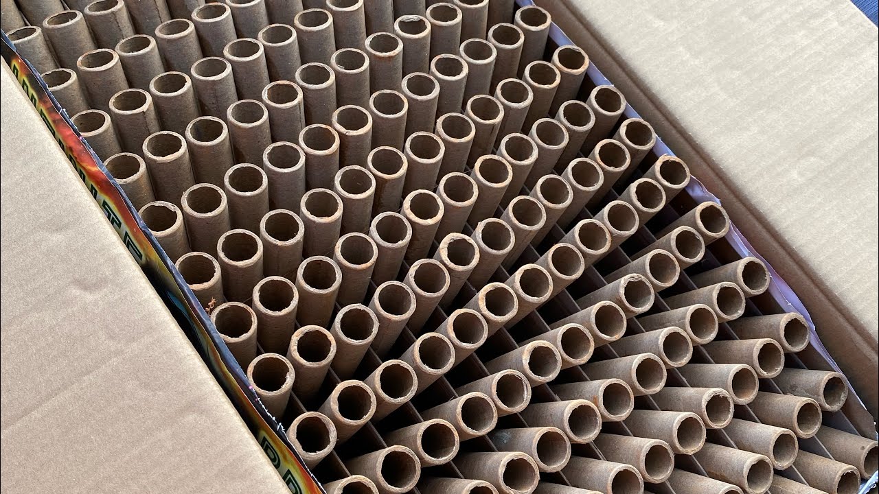 Infinite brilliance 180 shot firework. Truly brilliant! #pyro #banger ...