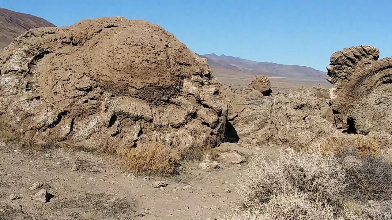 Remnants of an Ancient Lake near Pyramid Lake, Nevada - YouTube