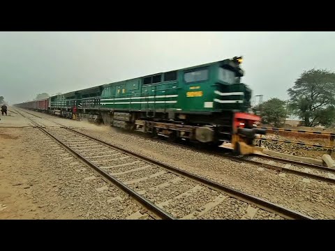 Long DN Freight Train With Double Locomotive - YouTube