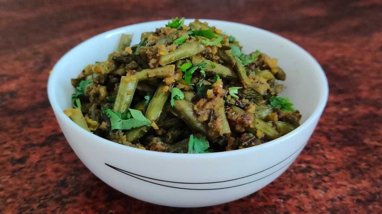 ग्वारफली की स्वादिष्ट सब्जी। Dry Cluster Beans Recipe - YouTube