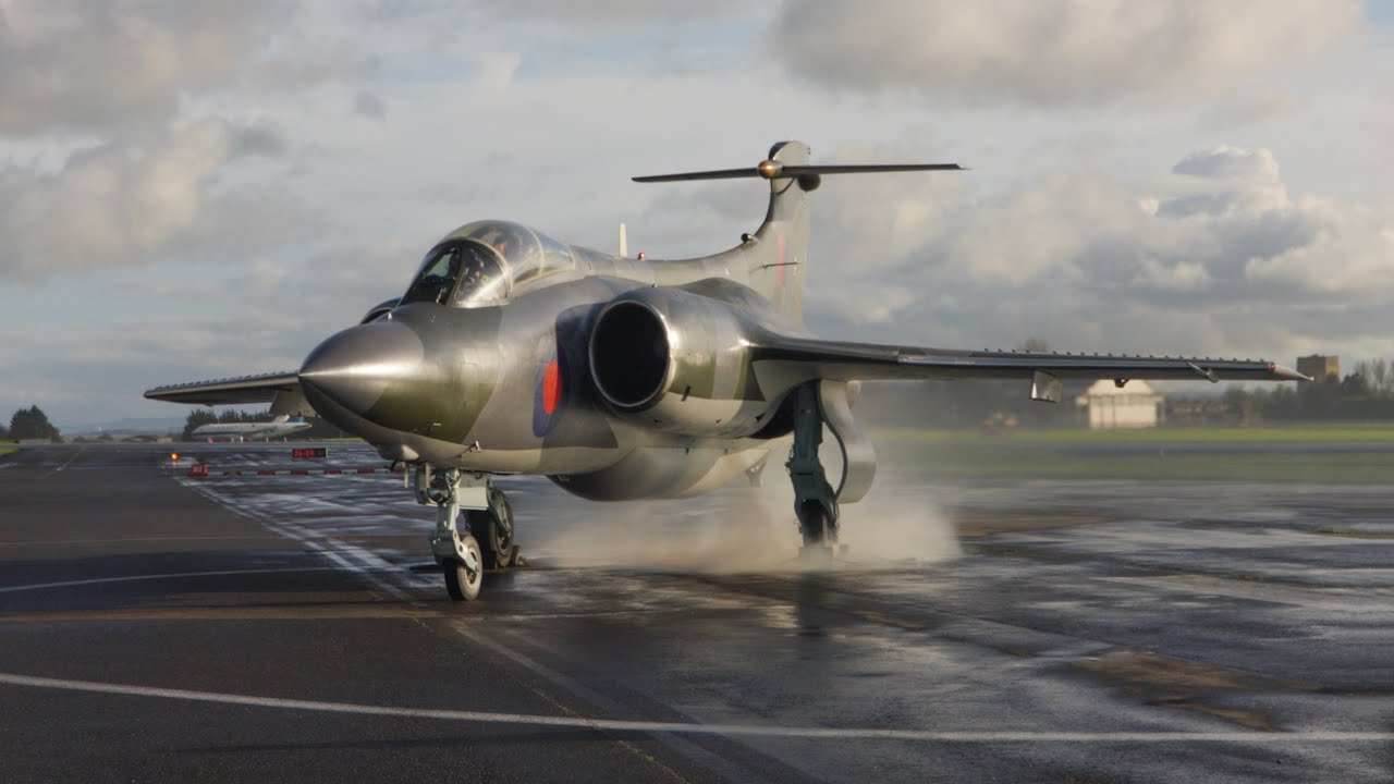XW544 - Blackburn Buccaneer S.2B Engine Run - YouTube