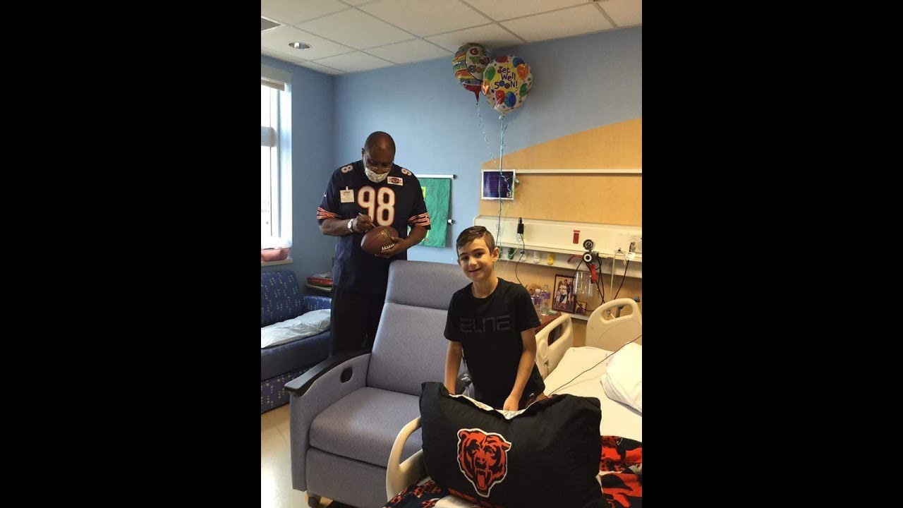 Tyrone Keys and Bears present Game Ball to Nick - YouTube