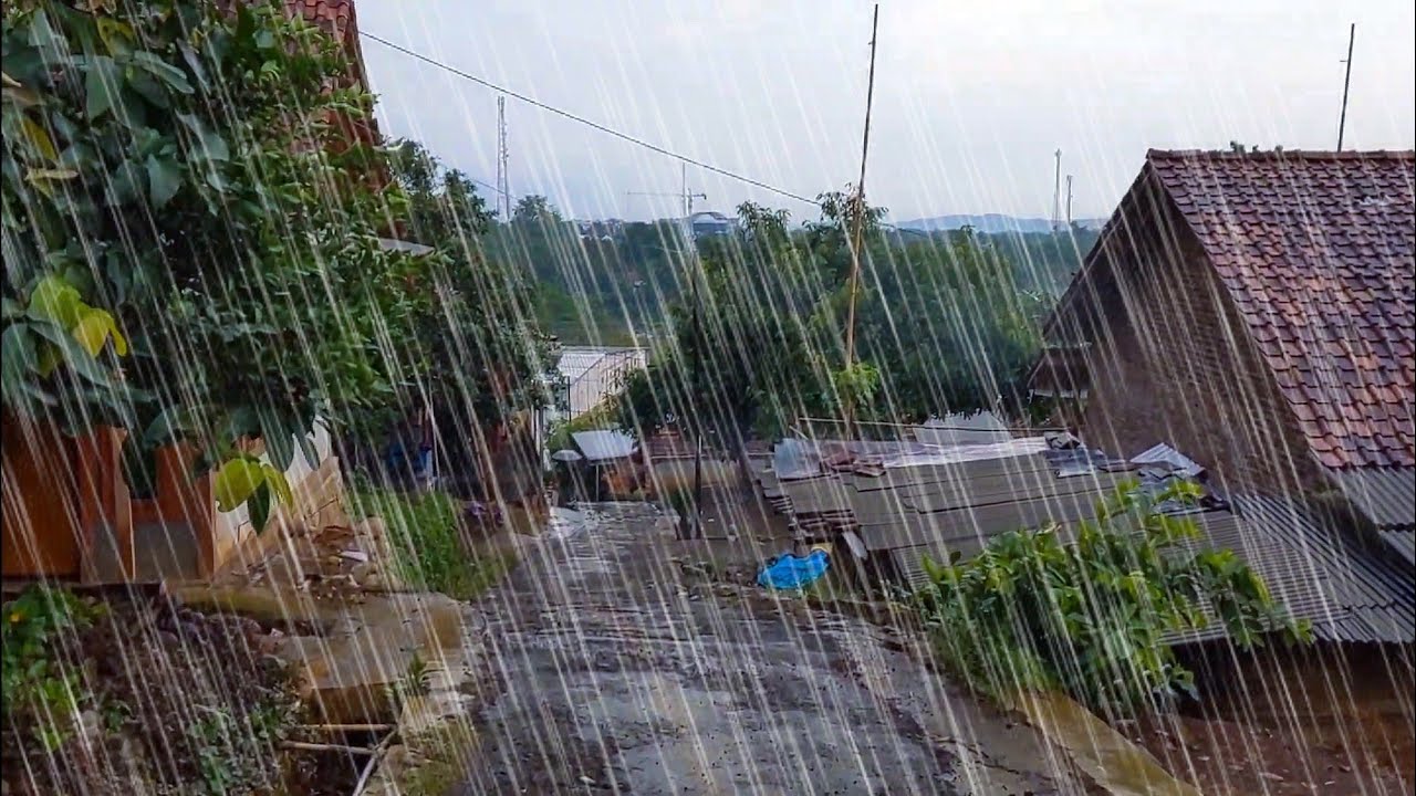 Rainy Day Strolls: Exploring the Village in a Gentle Shower | Indonesia ...