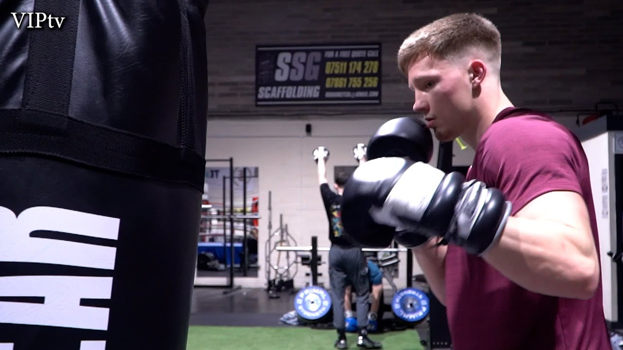 Young and exciting super middleweight Leon Willings has his 2nd fight ...