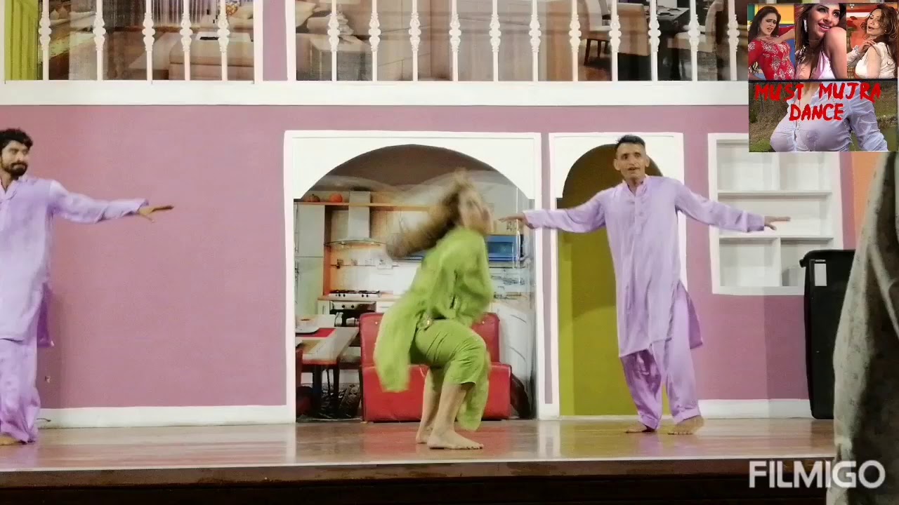 New Must Mujra Dance Pakistani Stage Mujra Dance 2019 - YouTube