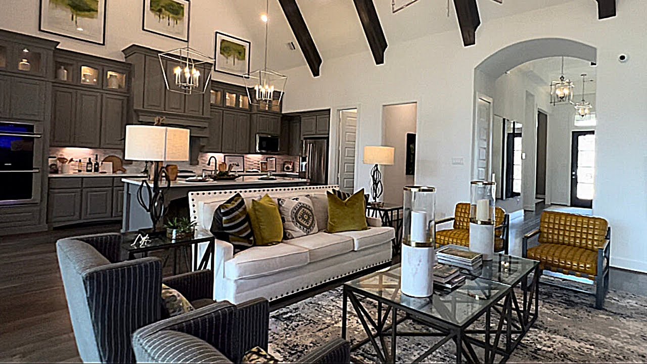 Inside This 4 Bedroom Home Tour : Homes Across America TX : Model Home ...