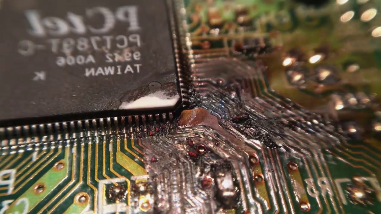 Melting A Computer Circuit Board - YouTube