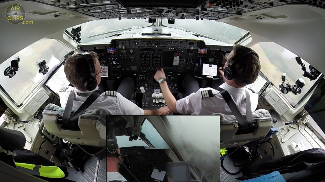 Teamwork! BRA Regional RJ100 Cockpit Landing into Malmö with Johan and ...