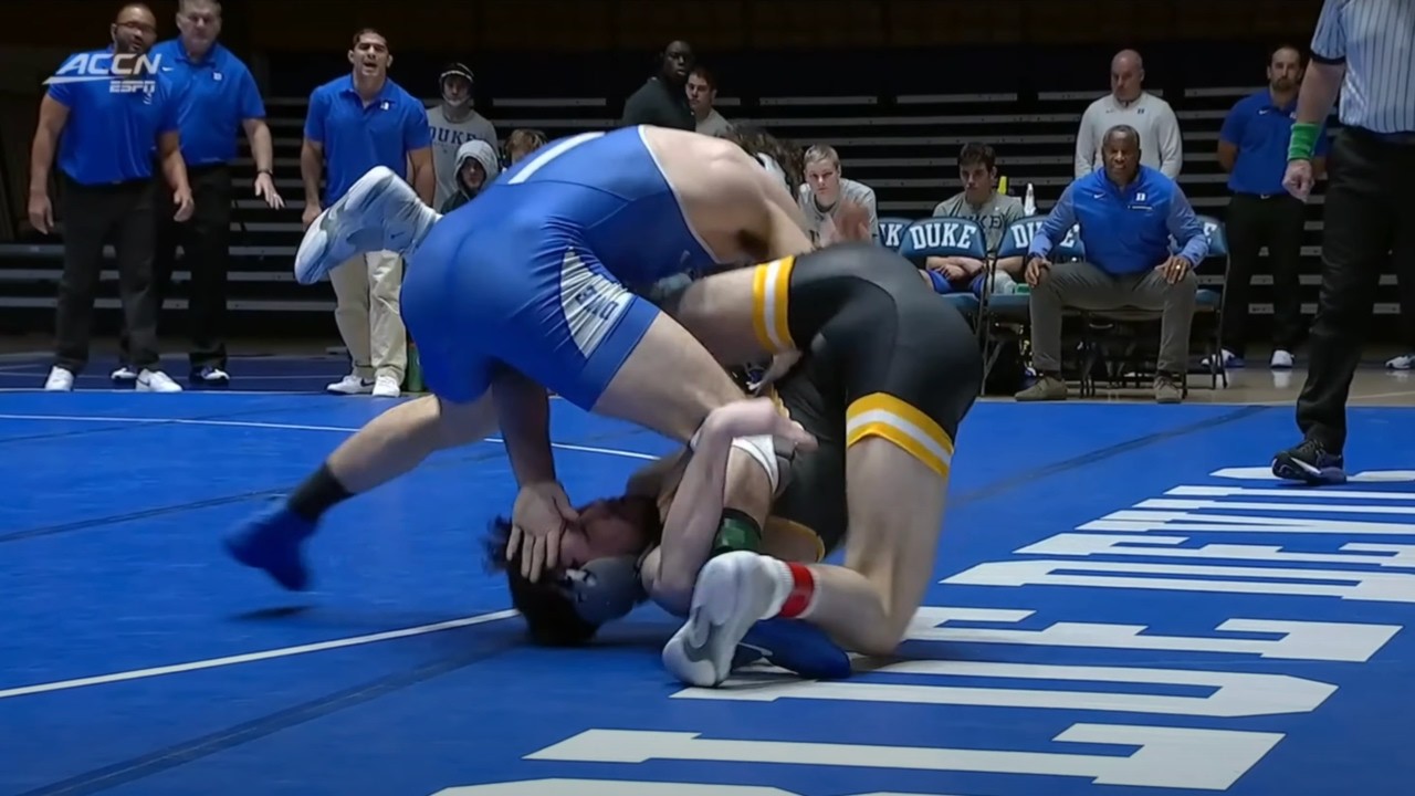 165lbs Holden Heller (Pitt) vs Gaetano Console (Duke) - YouTube