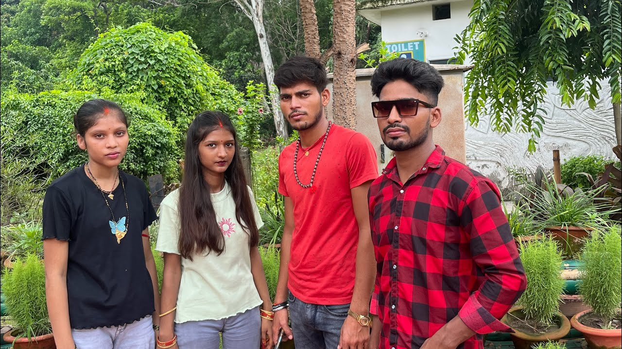 My shopping 🛍️ vlogs video || supiriya or Seema v mart me shopping ki ...