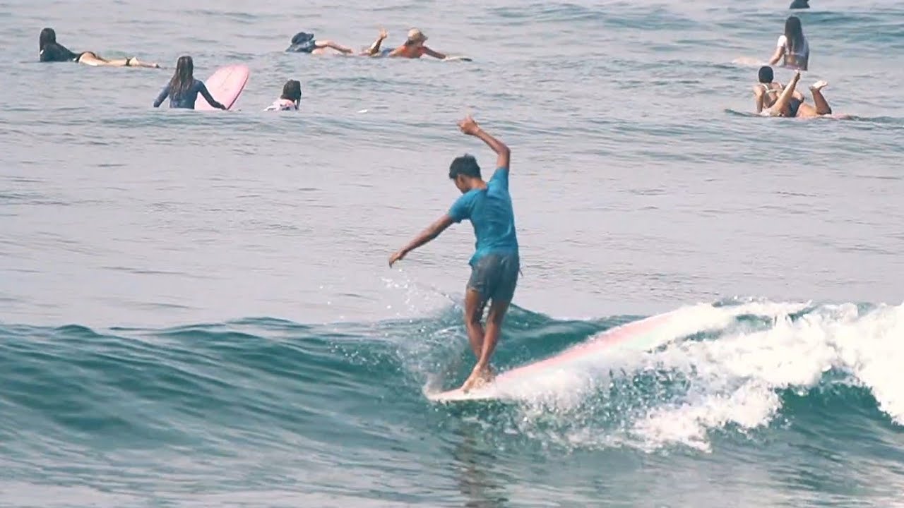 Today Surf Loggers have more fun in Batukaras Bay - YouTube