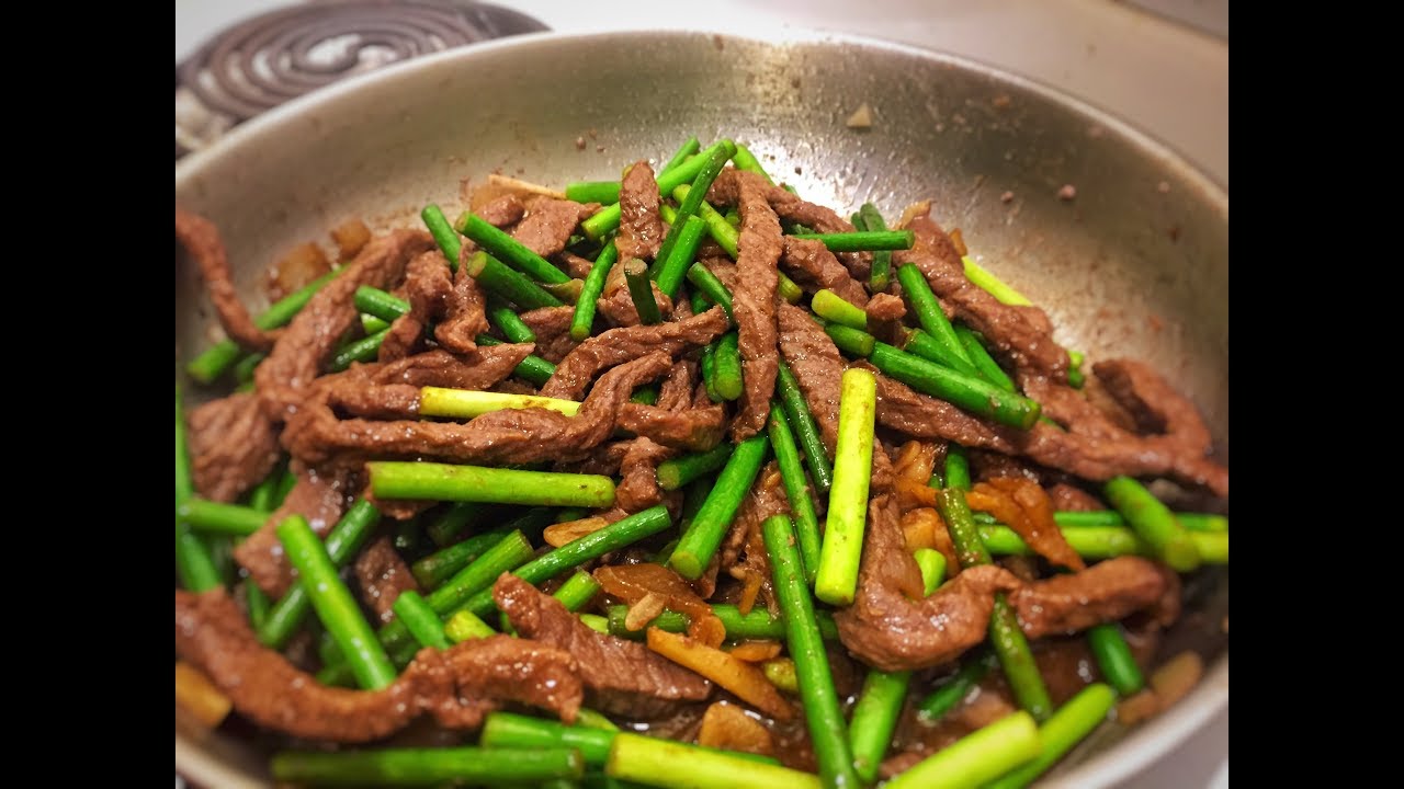 Stir fried Beef and Garlic Shoots Recipe - YouTube