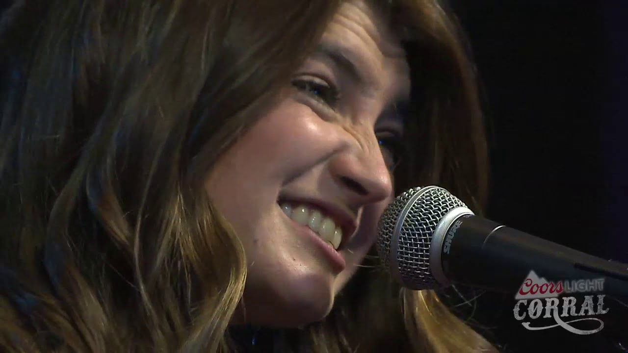 Tenille Townes Live in the Coors Light Corral - YouTube