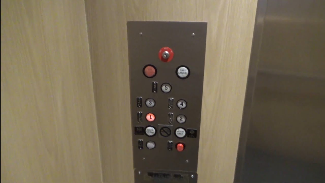 Westinghouse Hydraulic Elevator @ Boardwalk Building - Sherman, TX ...