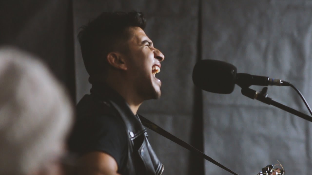 AR Band - Ignition Español (TobyMac Cover) - YouTube