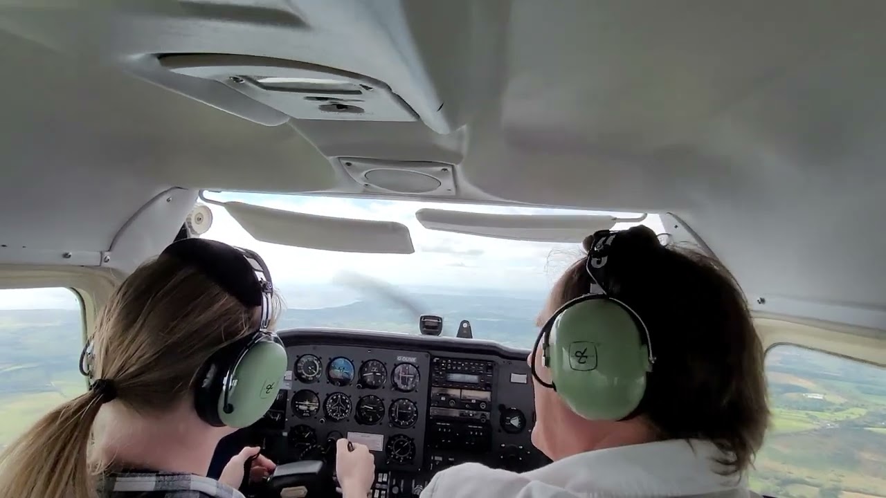 Connor's first flight. Cessna C172 G-DUNK. Dunkeswell 15/9/22 - YouTube