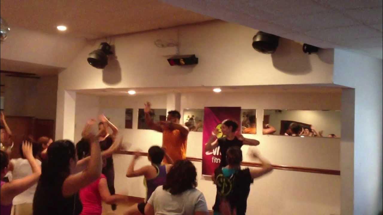 Cumbia Tribalera Zumba- Rosendo Flores Part 1 - YouTube