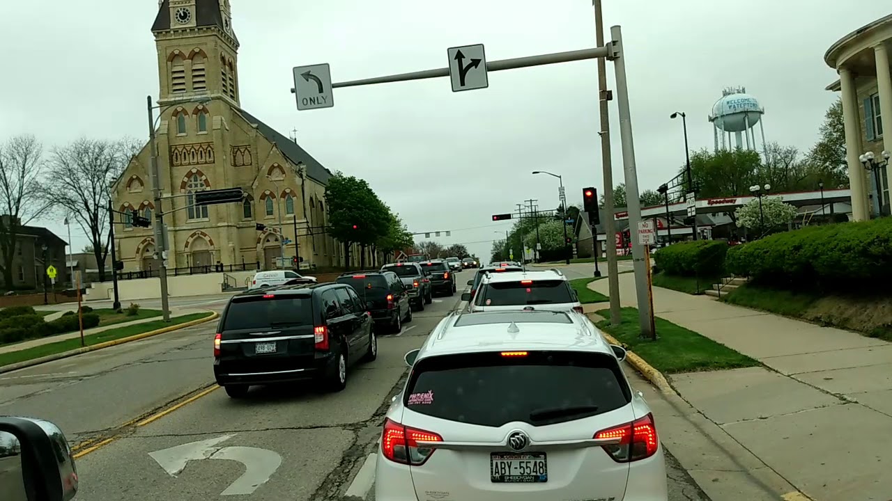 Driving on Hwy 19 Main Street (Watertown, WI) - YouTube