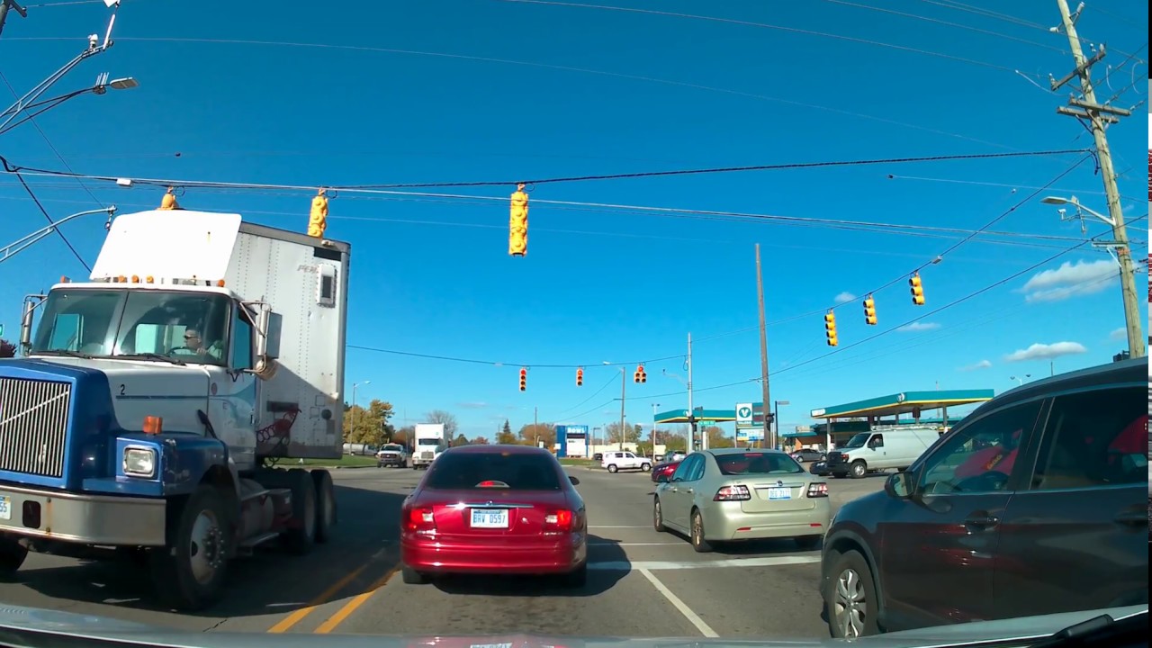 Driving from Warren, Michigan to Sterling Heights, Michigan - YouTube