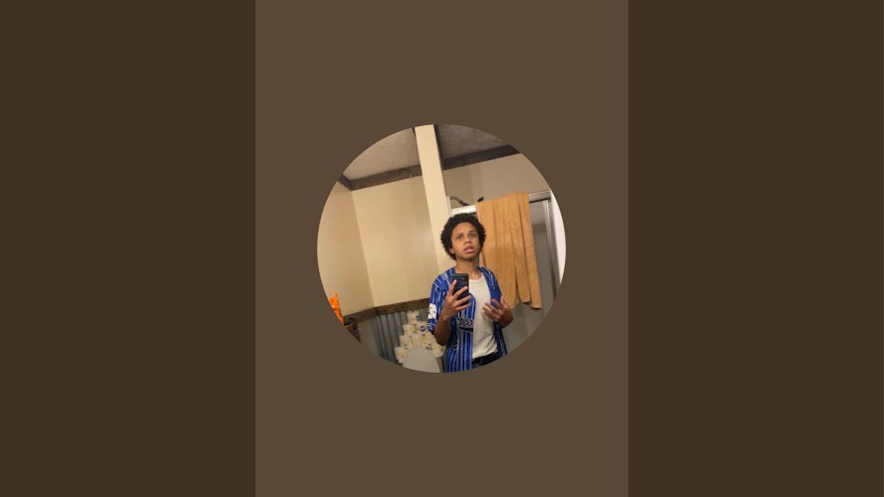 adrius is live! - YouTube