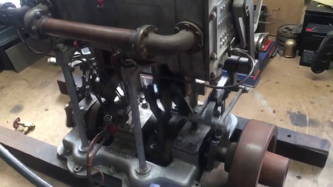 Reeves Commander Steam Launch Engine - YouTube