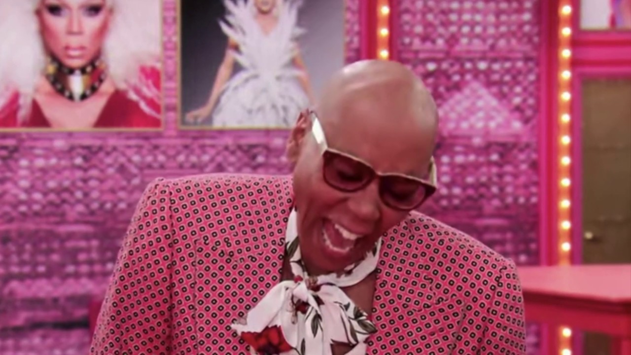RuPaul laughing hysterically for 20 seconds - YouTube