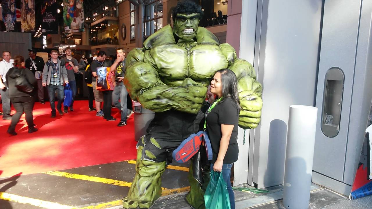 Hulk Cosplay at New York Comic Con 2016 - YouTube