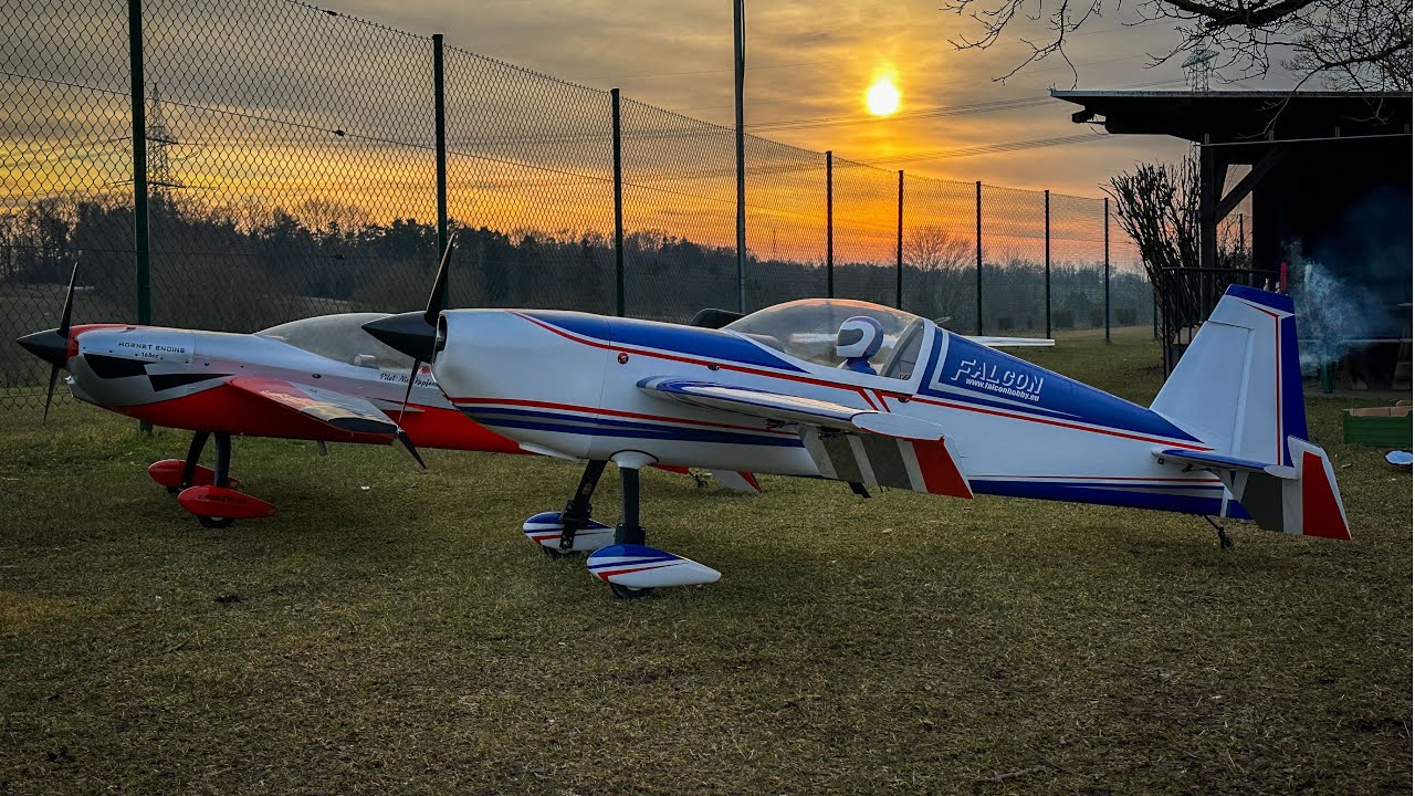 Extreme Flight // Extra 260 104"// UNBOXING!!! - YouTube