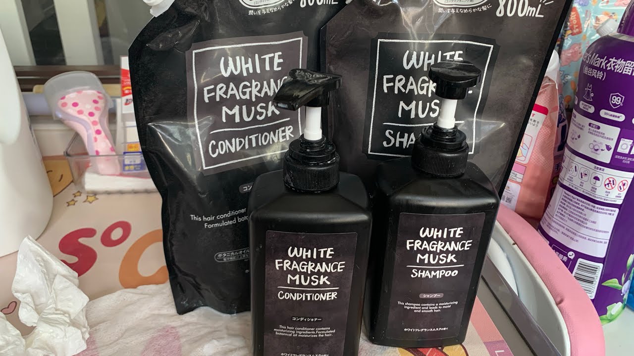 Filling White Fragrance Musk Shampoo/Conditioner in the Bottle ...