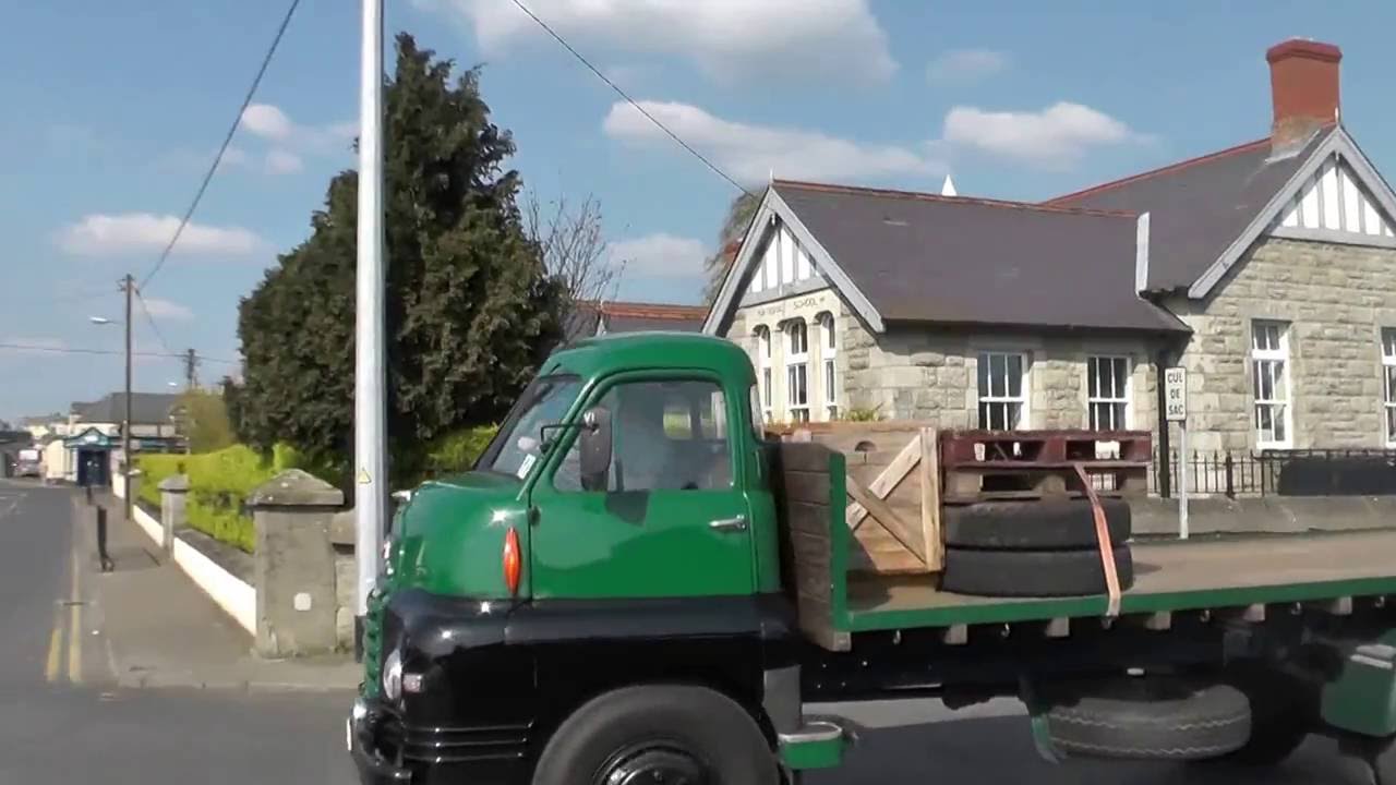 bedford s type 1955 - YouTube