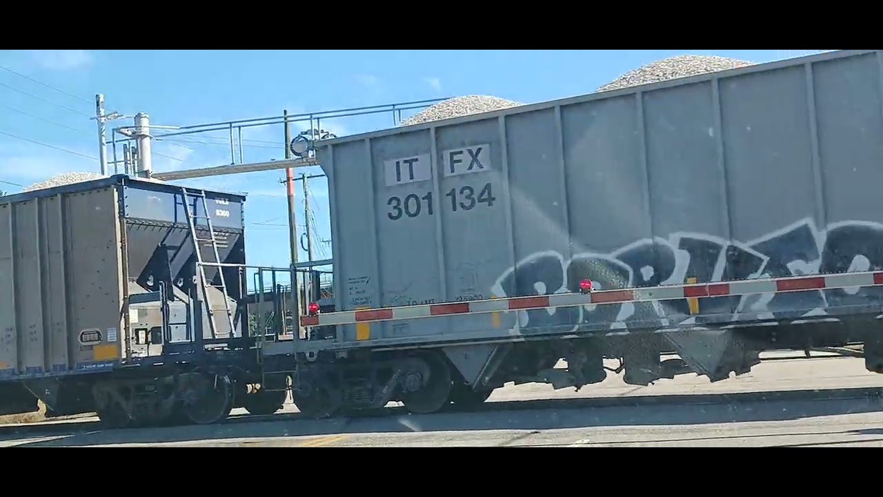 NS loaded rock hopper train V14 crosses liberty street (chesapeake ...