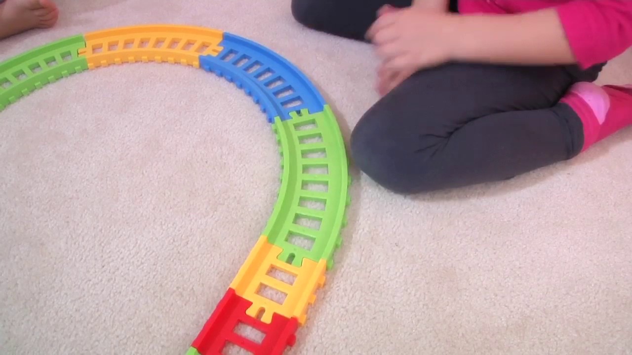 Neo Tracks Twister Tracks Train Set with Storage Tub - YouTube