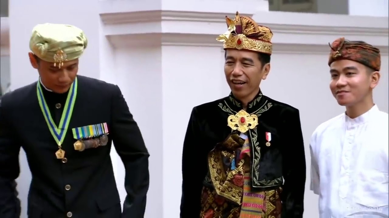 Full - Penampilan Tarian Likurai Belu di Istana Negara - YouTube